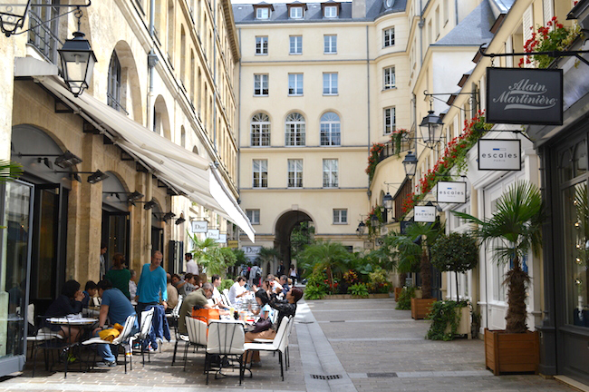 Le village royal à Paris