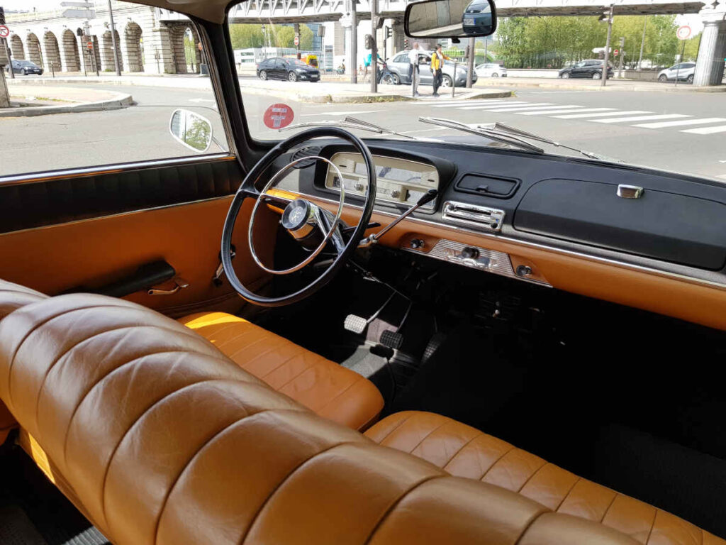 The French charm! – Peugeot 404